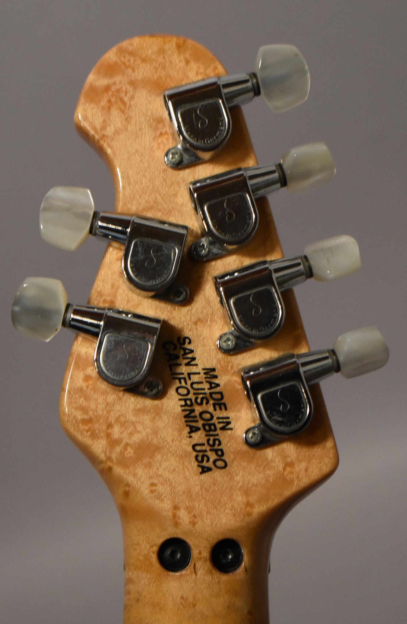 2000 Ernie Ball Music Man Axis HH Solidbody w/OHSC – Imperial Vintage ...