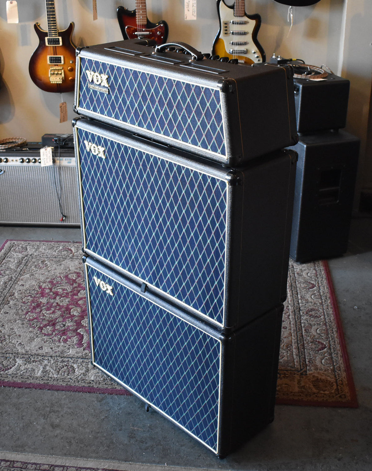 Vox Valvetronix AD120VTH Stereo Amplifier Head + AD212 Cabinets ...